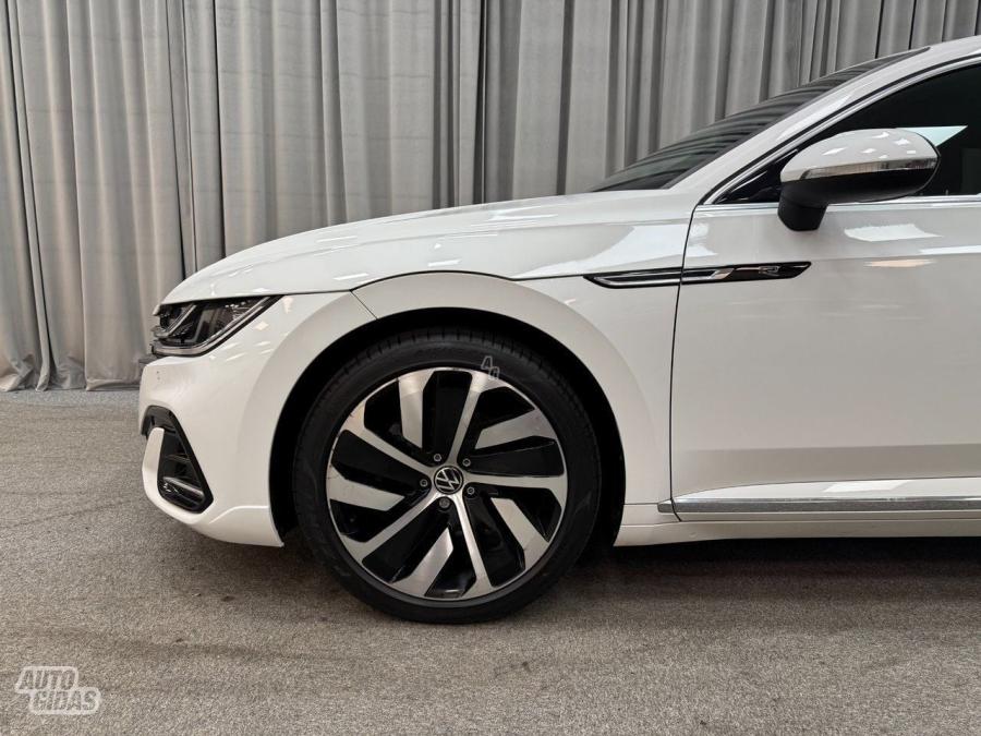 Balts Volkswagen Arteon 2021 Kauņa, ar dzinēja tilpumu 0.00 L un nobraukumu 60 tūkst. km par 29239 €, foto 4 vietnē AUTOMOTO.COM.LV