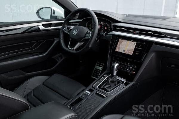 Balts Volkswagen Arteon 2021 Ventspils, ar dzinēja tilpumu 1.40 L un nobraukumu 144 tūkst. km par 26550 €, foto 10 vietnē AUTOMOTO.COM.LV