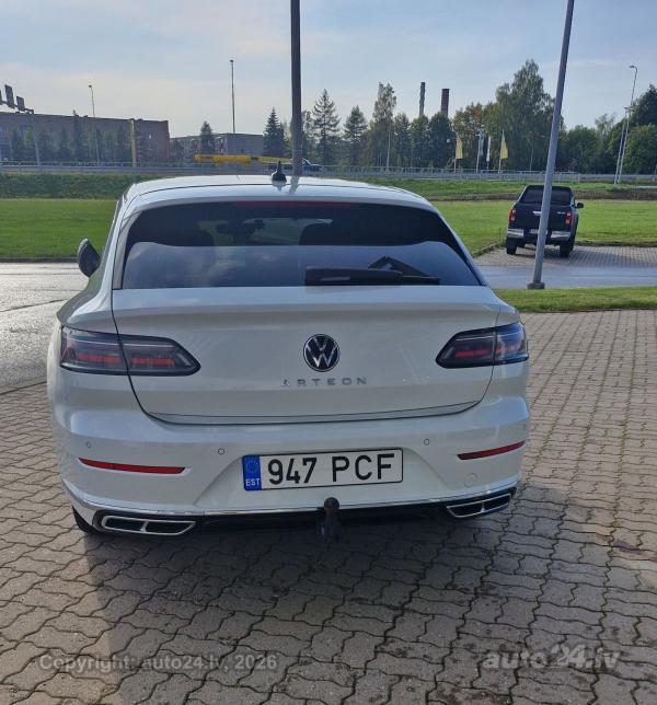 Balts Volkswagen Arteon 2021 Veru, ar dzinēja tilpumu 2.00 L un nobraukumu 107 tūkst. km par 27500 €, foto 4 vietnē AUTOMOTO.COM.LV