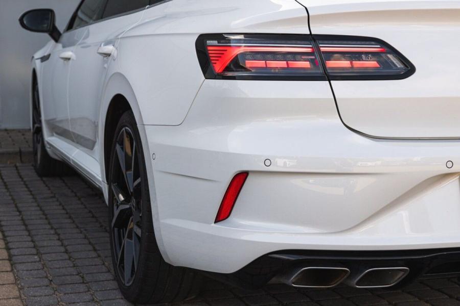 Balts Volkswagen Arteon 2021 Ventspils, ar dzinēja tilpumu 2.00 L un nobraukumu 83 tūkst. km par 34550 €, foto 12 vietnē AUTOMOTO.COM.LV