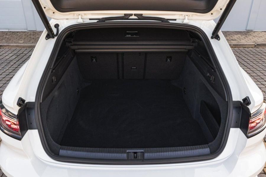 Balts Volkswagen Arteon 2021 Ventspils, ar dzinēja tilpumu 2.00 L un nobraukumu 83 tūkst. km par 34550 €, foto 13 vietnē AUTOMOTO.COM.LV