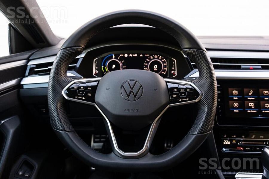 Balts Volkswagen Arteon 2022 Rīga, ar dzinēja tilpumu 1.40 L un nobraukumu 116 tūkst. km par 25500 €, foto 24 vietnē AUTOMOTO.COM.LV