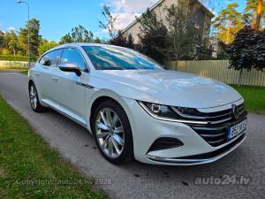 Balts Volkswagen Arteon 2022 Tallina, ar dzinēja tilpumu 2.00 L un nobraukumu 63 tūkst. km par 29900 €, foto 1 vietnē AUTOMOTO.COM.LV