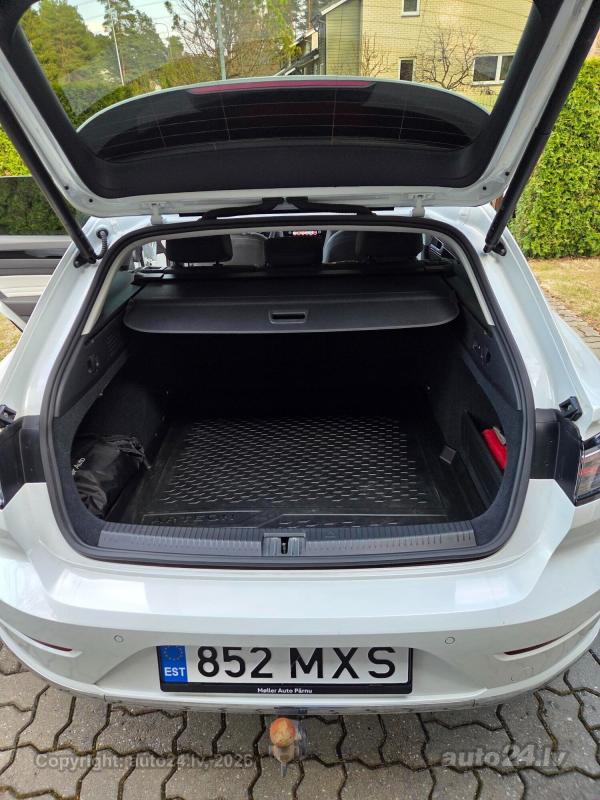 Balts Volkswagen Arteon 2022 Tallina, ar dzinēja tilpumu 2.00 L un nobraukumu 63 tūkst. km par 29900 €, foto 5 vietnē AUTOMOTO.COM.LV
