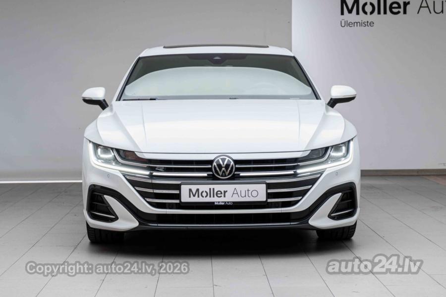 White Volkswagen Arteon 2023 in Tallinn, with an engine capacity of 2.00 L and mileage of 139 thousand km for 29900 €, photo 3 on AUTOMOTO.COM.LV