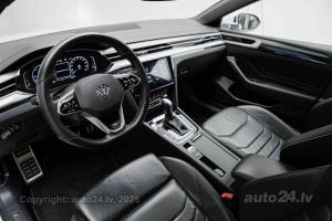 White Volkswagen Arteon 2023 in Tallinn, with an engine capacity of 2.00 L and mileage of 139 thousand km for 29900 €, photo 9 on AUTOMOTO.COM.LV