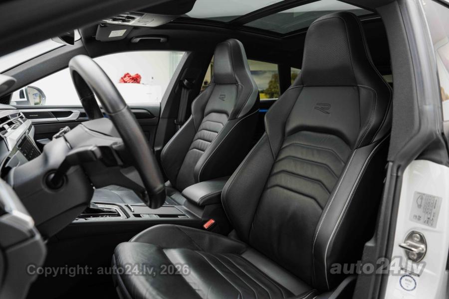 White Volkswagen Arteon 2023 in Tallinn, with an engine capacity of 2.00 L and mileage of 139 thousand km for 29900 €, photo 12 on AUTOMOTO.COM.LV