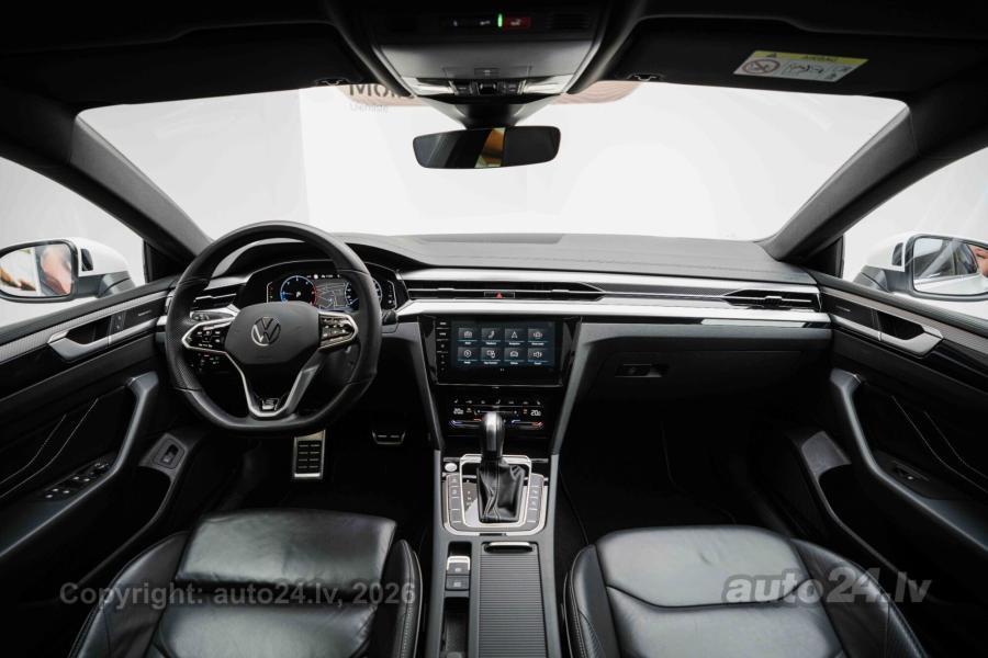 White Volkswagen Arteon 2023 in Tallinn, with an engine capacity of 2.00 L and mileage of 139 thousand km for 29900 €, photo 13 on AUTOMOTO.COM.LV