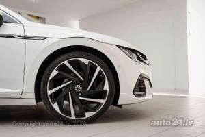 White Volkswagen Arteon 2023 in Tallinn, with an engine capacity of 2.00 L and mileage of 139 thousand km for 29900 €, photo 16 on AUTOMOTO.COM.LV