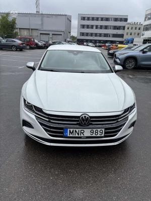 Balts Volkswagen Arteon 2023 Viļņa, ar dzinēja tilpumu 1.98 L un nobraukumu 135 tūkst. km par 27000 €, foto  vietnē AUTOMOTO.COM.LV