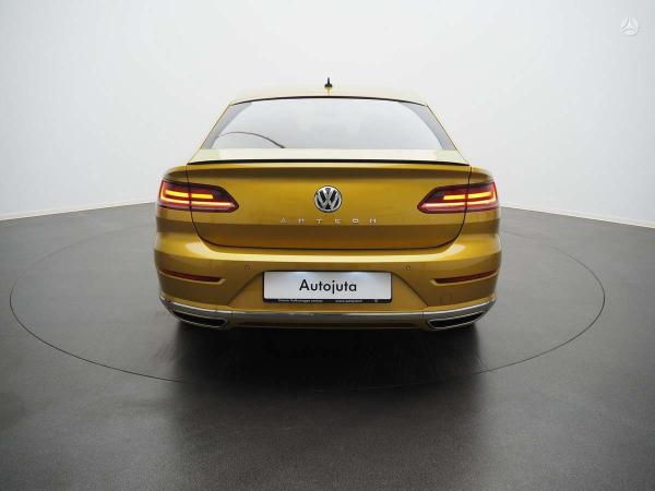 Yellow Volkswagen Arteon 2019 in Vilnius, with an engine capacity of 1.97 L and mileage of 201 thousand km for 18900 €, photo 5 on AUTOMOTO.COM.LV