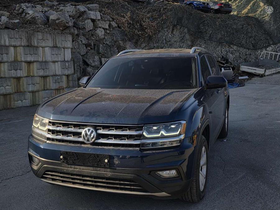 Melns Volkswagen Atlas 2018 Viļņa, ar dzinēja tilpumu 3.60 L un nobraukumu 291 tūkst. km par 14157 €, foto 3 vietnē AUTOMOTO.COM.LV
