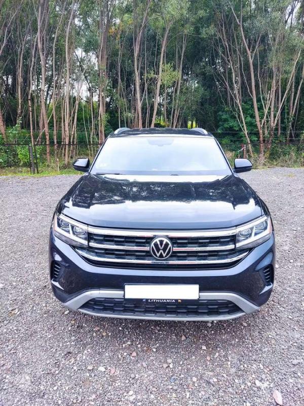 Melns Volkswagen Atlas 2021 Viļņa, ar dzinēja tilpumu 1.98 L un nobraukumu 131 tūkst. km par 24300 €, foto 1 vietnē AUTOMOTO.COM.LV