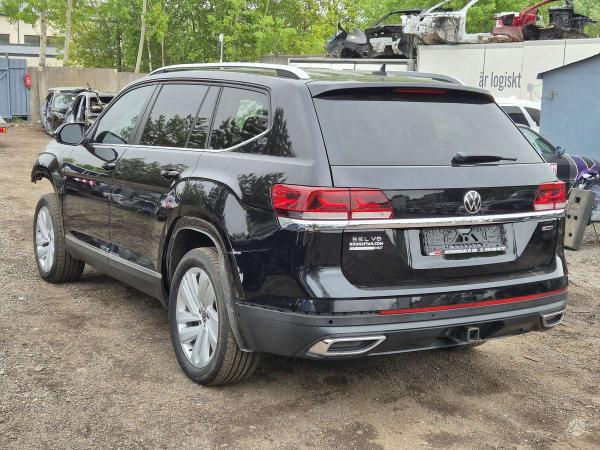 Black Volkswagen Atlas 2021 in Vilnius, with an engine capacity of 3.60 L and mileage of 108 thousand km for 10900 €, photo 1 on AUTOMOTO.COM.LV