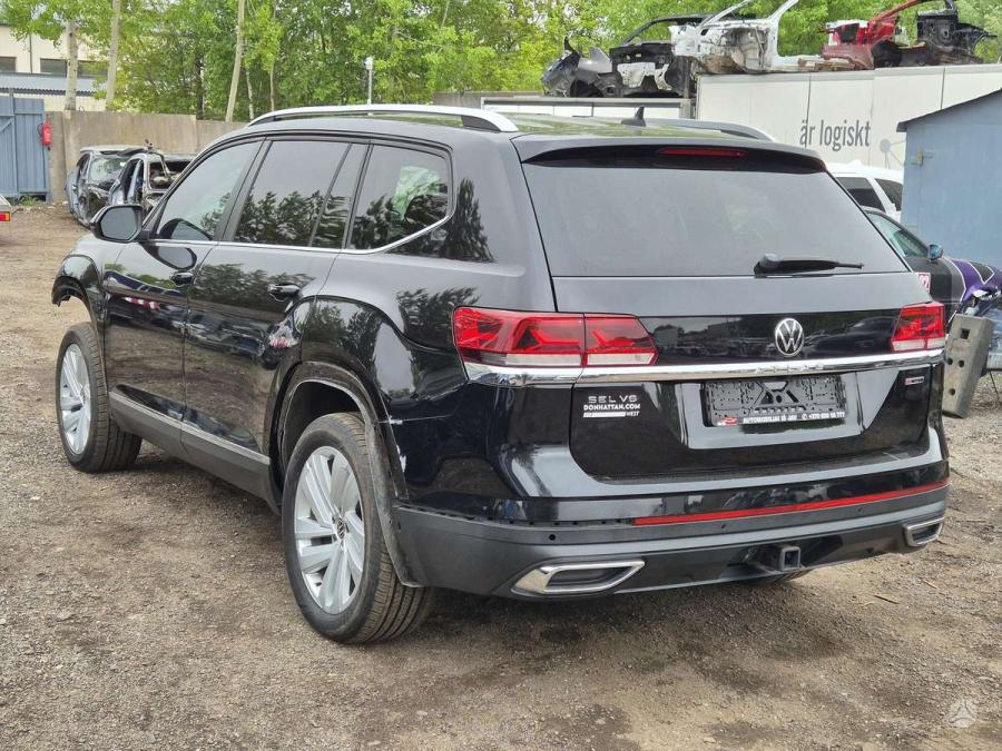 Melns Volkswagen Atlas 2021 Viļņa, ar dzinēja tilpumu 3.60 L un nobraukumu 108 tūkst. km par 10900 €, foto 1 vietnē AUTOMOTO.COM.LV
