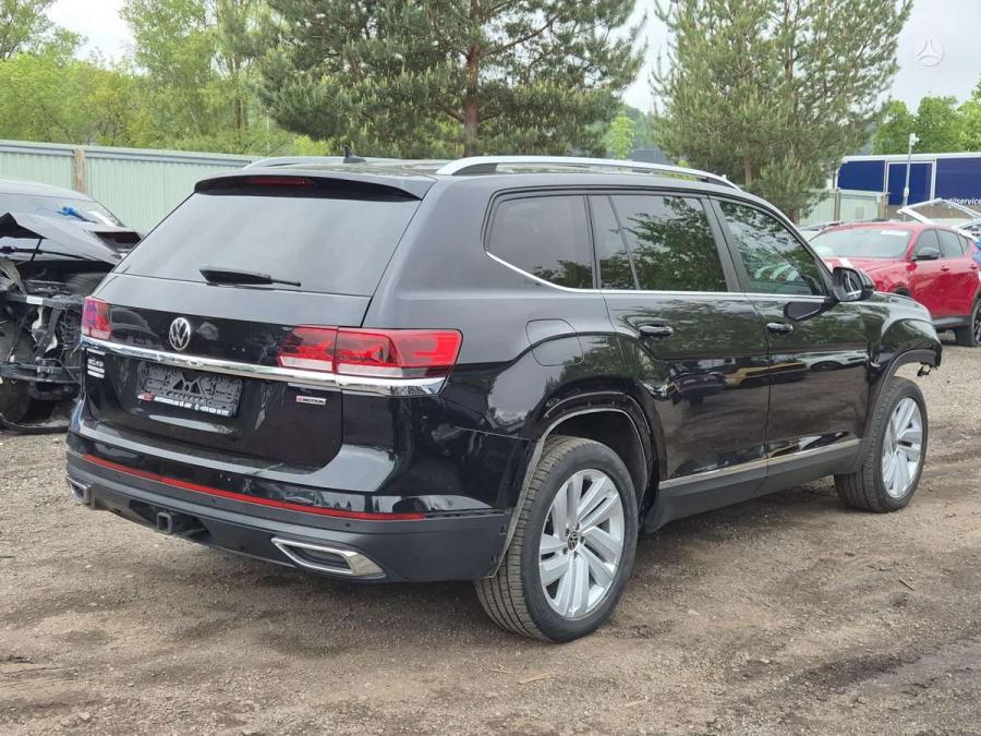 Melns Volkswagen Atlas 2021 Viļņa, ar dzinēja tilpumu 3.60 L un nobraukumu 108 tūkst. km par 10900 €, foto 4 vietnē AUTOMOTO.COM.LV