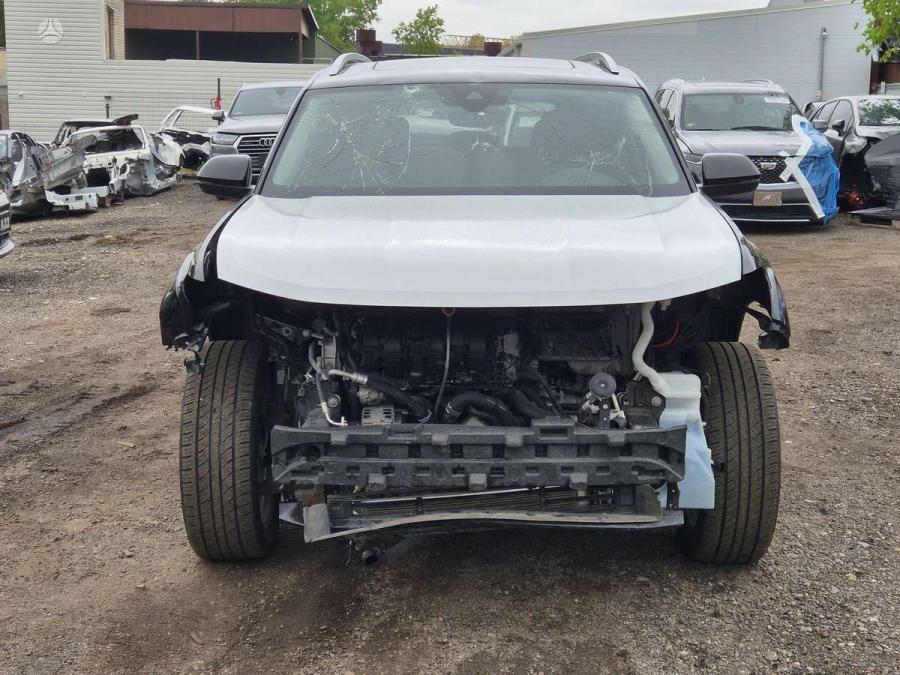 Melns Volkswagen Atlas 2021 Viļņa, ar dzinēja tilpumu 3.60 L un nobraukumu 108 tūkst. km par 10900 €, foto 7 vietnē AUTOMOTO.COM.LV