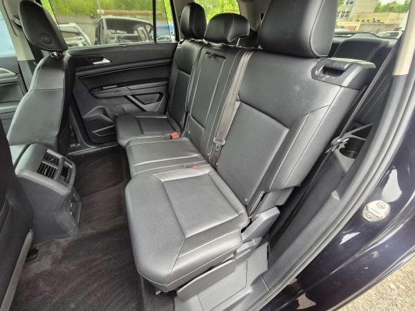 Black Volkswagen Atlas 2021 in Vilnius, with an engine capacity of 3.60 L and mileage of 108 thousand km for 10900 €, photo 10 on AUTOMOTO.COM.LV