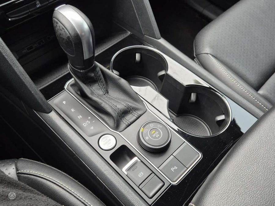 Melns Volkswagen Atlas 2021 Viļņa, ar dzinēja tilpumu 3.60 L un nobraukumu 108 tūkst. km par 10900 €, foto 23 vietnē AUTOMOTO.COM.LV