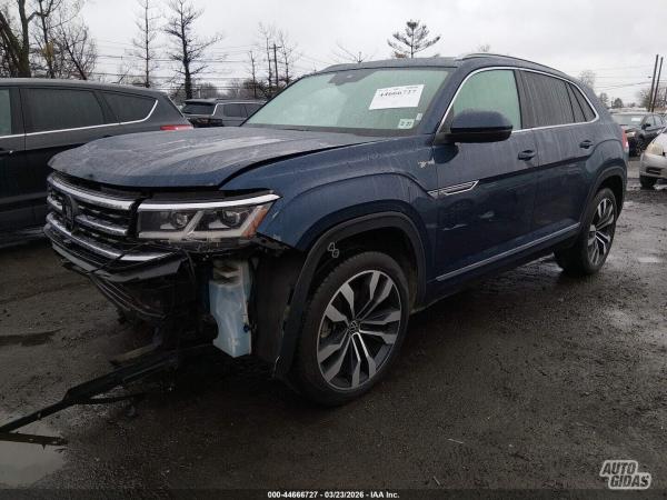 Blue Volkswagen Atlas Cross Sport 2022 in Klaipeda, with an engine capacity of 3.60 L and mileage of 58 thousand km for 19000 €, photo 1 on AUTOMOTO.COM.LV
