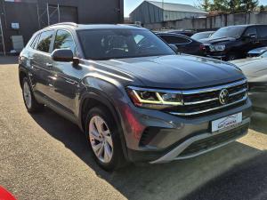 Grey Volkswagen Atlas Cross Sport 2020 in Vilnius, with an engine capacity of 3.60 L and mileage of 121 thousand km for 18500 €, photo  on AUTOMOTO.COM.LV
