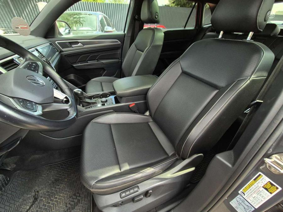 Pelēks Volkswagen Atlas Cross Sport 2020 Viļņa, ar dzinēja tilpumu 3.60 L un nobraukumu 121 tūkst. km par 18500 €, foto 9 vietnē AUTOMOTO.COM.LV