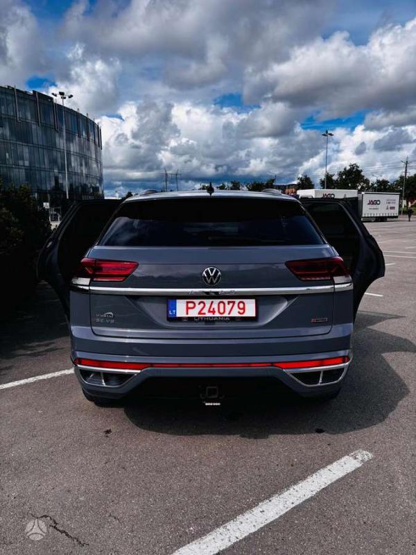 Pelēks Volkswagen Atlas Cross Sport 2021 Šauļi, ar dzinēja tilpumu 3.60 L un nobraukumu 206 tūkst. km par 19300 €, foto 7 vietnē AUTOMOTO.COM.LV