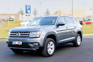 Pelēks Volkswagen Atlas 2018 Viļņa, ar dzinēja tilpumu 3.60 L un nobraukumu 130 tūkst. km par 15500 €, foto  vietnē AUTOMOTO.COM.LV