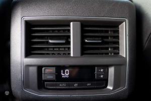 Pelēks Volkswagen Atlas 2018 Viļņa, ar dzinēja tilpumu 3.60 L un nobraukumu 130 tūkst. km par 15500 €, foto 17 vietnē AUTOMOTO.COM.LV