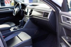 Pelēks Volkswagen Atlas 2018 Viļņa, ar dzinēja tilpumu 3.60 L un nobraukumu 130 tūkst. km par 15500 €, foto 18 vietnē AUTOMOTO.COM.LV