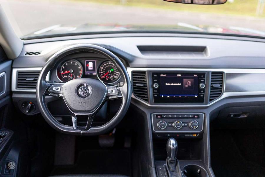 Pelēks Volkswagen Atlas 2018 Viļņa, ar dzinēja tilpumu 3.60 L un nobraukumu 130 tūkst. km par 15500 €, foto 21 vietnē AUTOMOTO.COM.LV