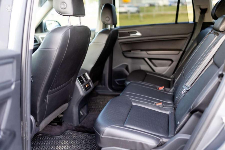 Pelēks Volkswagen Atlas 2018 Viļņa, ar dzinēja tilpumu 3.60 L un nobraukumu 130 tūkst. km par 15500 €, foto 27 vietnē AUTOMOTO.COM.LV