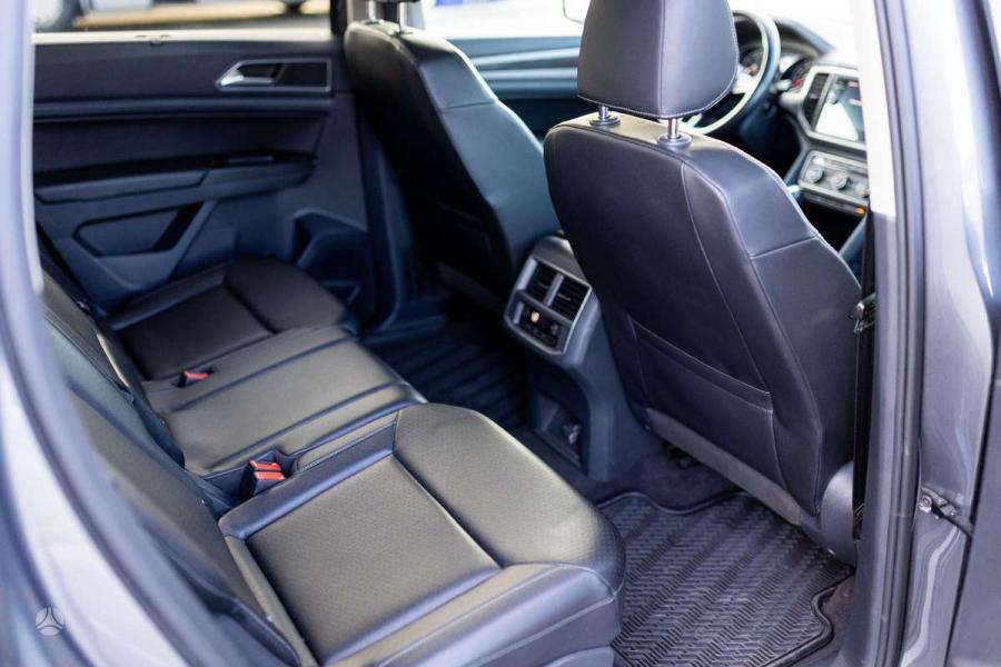 Pelēks Volkswagen Atlas 2018 Viļņa, ar dzinēja tilpumu 3.60 L un nobraukumu 130 tūkst. km par 15500 €, foto 29 vietnē AUTOMOTO.COM.LV