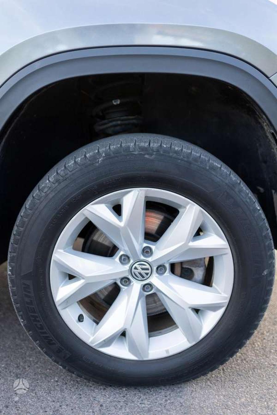 Pelēks Volkswagen Atlas 2018 Viļņa, ar dzinēja tilpumu 3.60 L un nobraukumu 130 tūkst. km par 15500 €, foto 32 vietnē AUTOMOTO.COM.LV