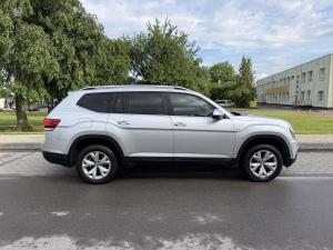 Grey Volkswagen Atlas 2019 in Ukmerge, with an engine capacity of 3.60 L and mileage of 300 thousand km for 8500 €, photo 3 on AUTOMOTO.COM.LV