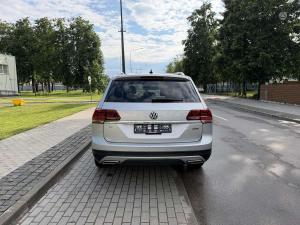 Grey Volkswagen Atlas 2019 in Ukmerge, with an engine capacity of 3.60 L and mileage of 300 thousand km for 8500 €, photo 8 on AUTOMOTO.COM.LV