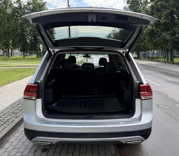 Pelēks Volkswagen Atlas 2019 Ukmergė, ar dzinēja tilpumu 3.60 L un nobraukumu 300 tūkst. km par 8500 €, foto 8 vietnē AUTOMOTO.COM.LV