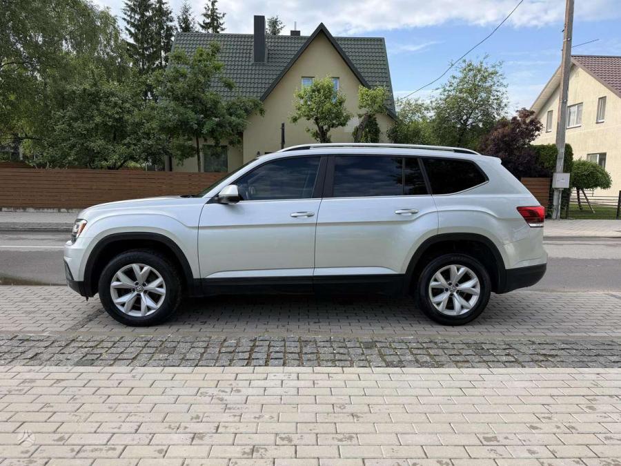 Grey Volkswagen Atlas 2019 in Ukmerge, with an engine capacity of 3.60 L and mileage of 300 thousand km for 8500 €, photo 13 on AUTOMOTO.COM.LV