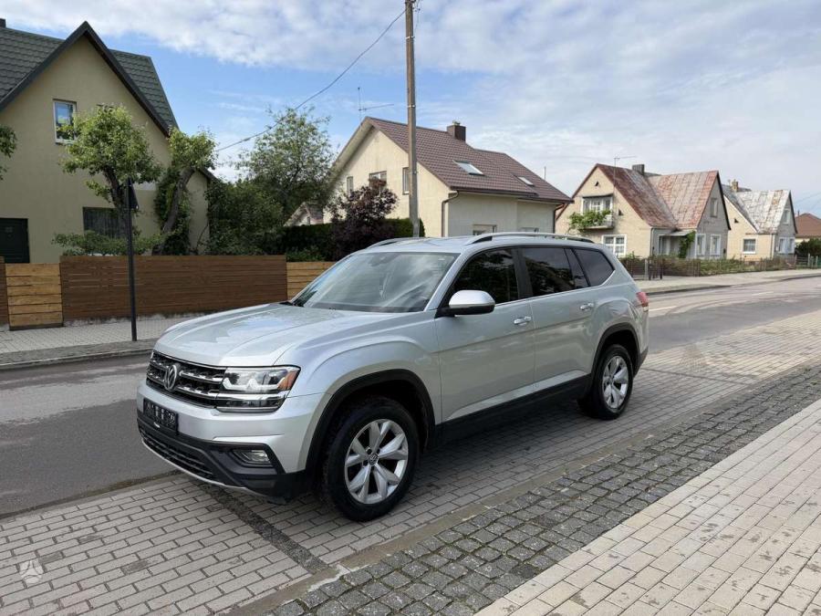 Grey Volkswagen Atlas 2019 in Ukmerge, with an engine capacity of 3.60 L and mileage of 300 thousand km for 8500 €, photo 14 on AUTOMOTO.COM.LV