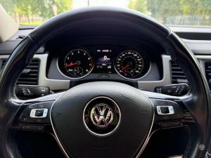 Grey Volkswagen Atlas 2019 in Ukmerge, with an engine capacity of 3.60 L and mileage of 300 thousand km for 8500 €, photo 20 on AUTOMOTO.COM.LV