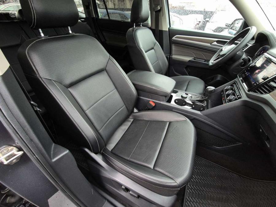 Pelēks Volkswagen Atlas 2021 Viļņa, ar dzinēja tilpumu 3.60 L un nobraukumu 152 tūkst. km par 20900 €, foto 13 vietnē AUTOMOTO.COM.LV