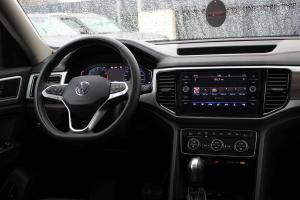 Pelēks Volkswagen Atlas 2021 Viļņa, ar dzinēja tilpumu 3.60 L un nobraukumu 152 tūkst. km par 20900 €, foto 16 vietnē AUTOMOTO.COM.LV