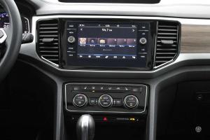 Pelēks Volkswagen Atlas 2021 Viļņa, ar dzinēja tilpumu 3.60 L un nobraukumu 152 tūkst. km par 20900 €, foto 18 vietnē AUTOMOTO.COM.LV
