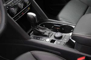 Pelēks Volkswagen Atlas 2021 Viļņa, ar dzinēja tilpumu 3.60 L un nobraukumu 152 tūkst. km par 20900 €, foto 23 vietnē AUTOMOTO.COM.LV