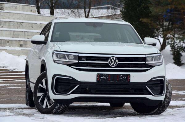 White Volkswagen Atlas 2020 in Vilnius, with an engine capacity of 1.98 L and mileage of 16 thousand km for 29999 €, photo 8 on AUTOMOTO.COM.LV