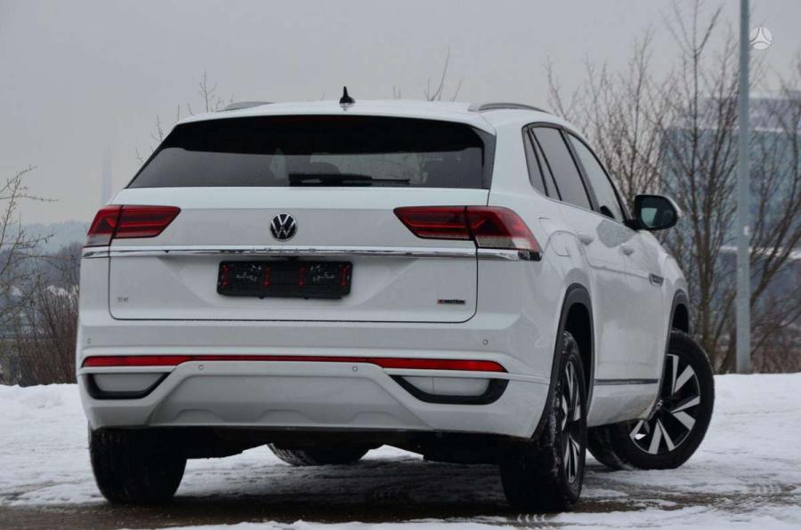 Balts Volkswagen Atlas 2020 Viļņa, ar dzinēja tilpumu 1.98 L un nobraukumu 16 tūkst. km par 29999 €, foto 13 vietnē AUTOMOTO.COM.LV