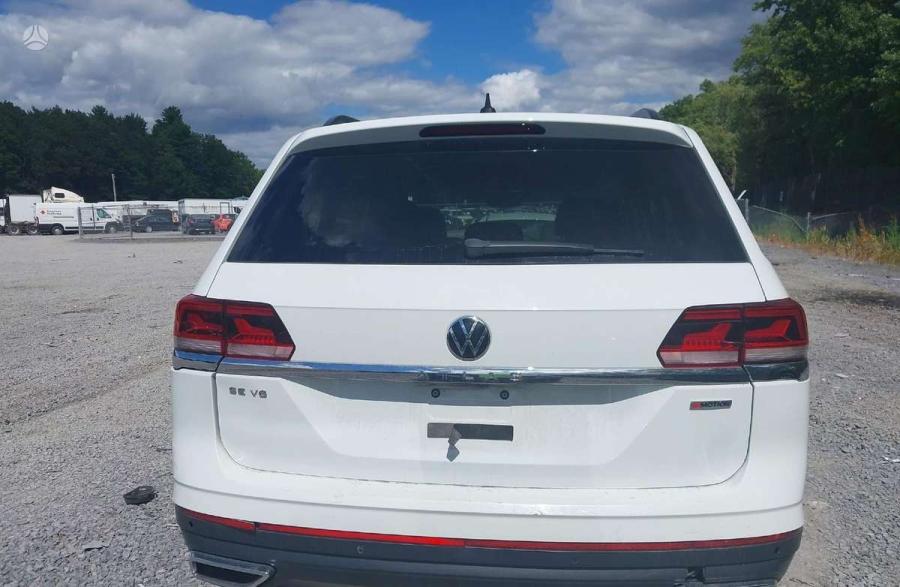 White Volkswagen Atlas 2021 in Vilnius, with an engine capacity of 3.60 L and mileage of 132 thousand km for 13900 €, photo 11 on AUTOMOTO.COM.LV