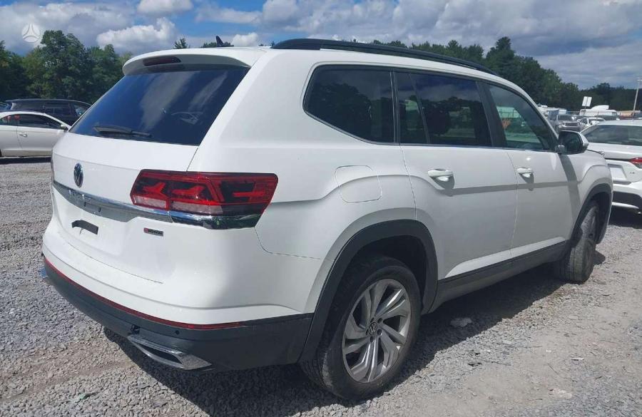 White Volkswagen Atlas 2021 in Vilnius, with an engine capacity of 3.60 L and mileage of 132 thousand km for 13900 €, photo 13 on AUTOMOTO.COM.LV