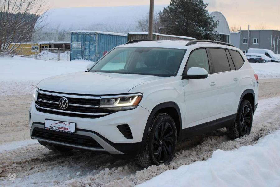 White Volkswagen Atlas 2021 in Vilnius, with an engine capacity of 3.60 L and mileage of 132 thousand km for 20300 €, photo 3 on AUTOMOTO.COM.LV