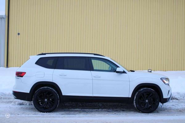 White Volkswagen Atlas 2021 in Vilnius, with an engine capacity of 3.60 L and mileage of 132 thousand km for 20300 €, photo 8 on AUTOMOTO.COM.LV